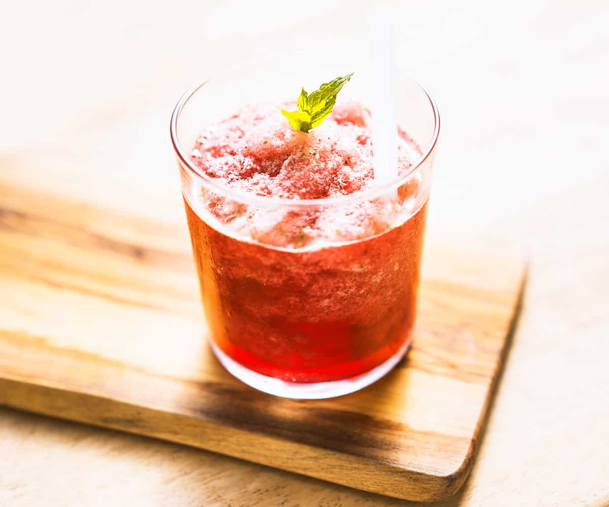 DIY Alcoholic Snow Cones For Hot Summer Days - Happy Shave Ice