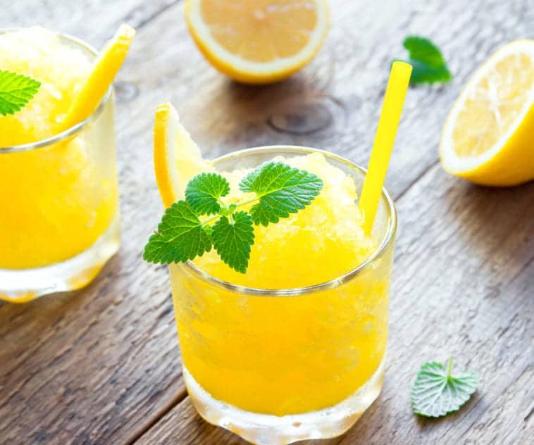 DIY Alcoholic Snow Cones For Hot Summer Days - Happy Shave Ice